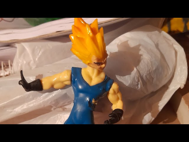 Vegeta ultra instinto entrenando en habitacion del tiempo | Open Video